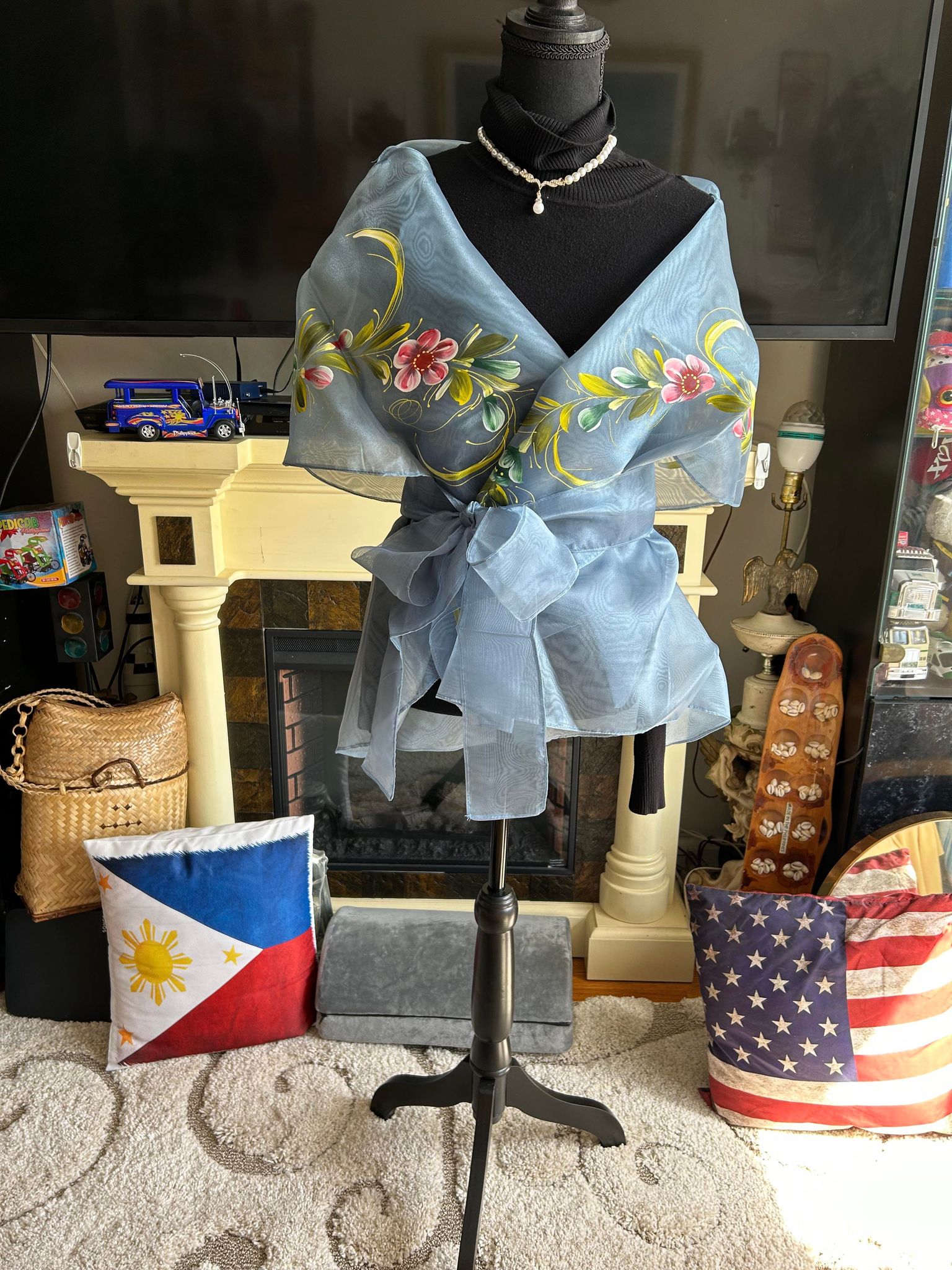 Traditional & Modern Filipiniana Costumes – Philspride